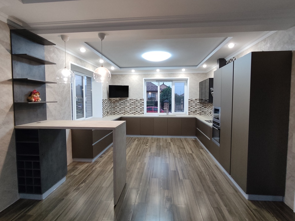 Кухня на заказ п-образная цвет AGT 3007 MAT GALAKSI DORE от компании ...